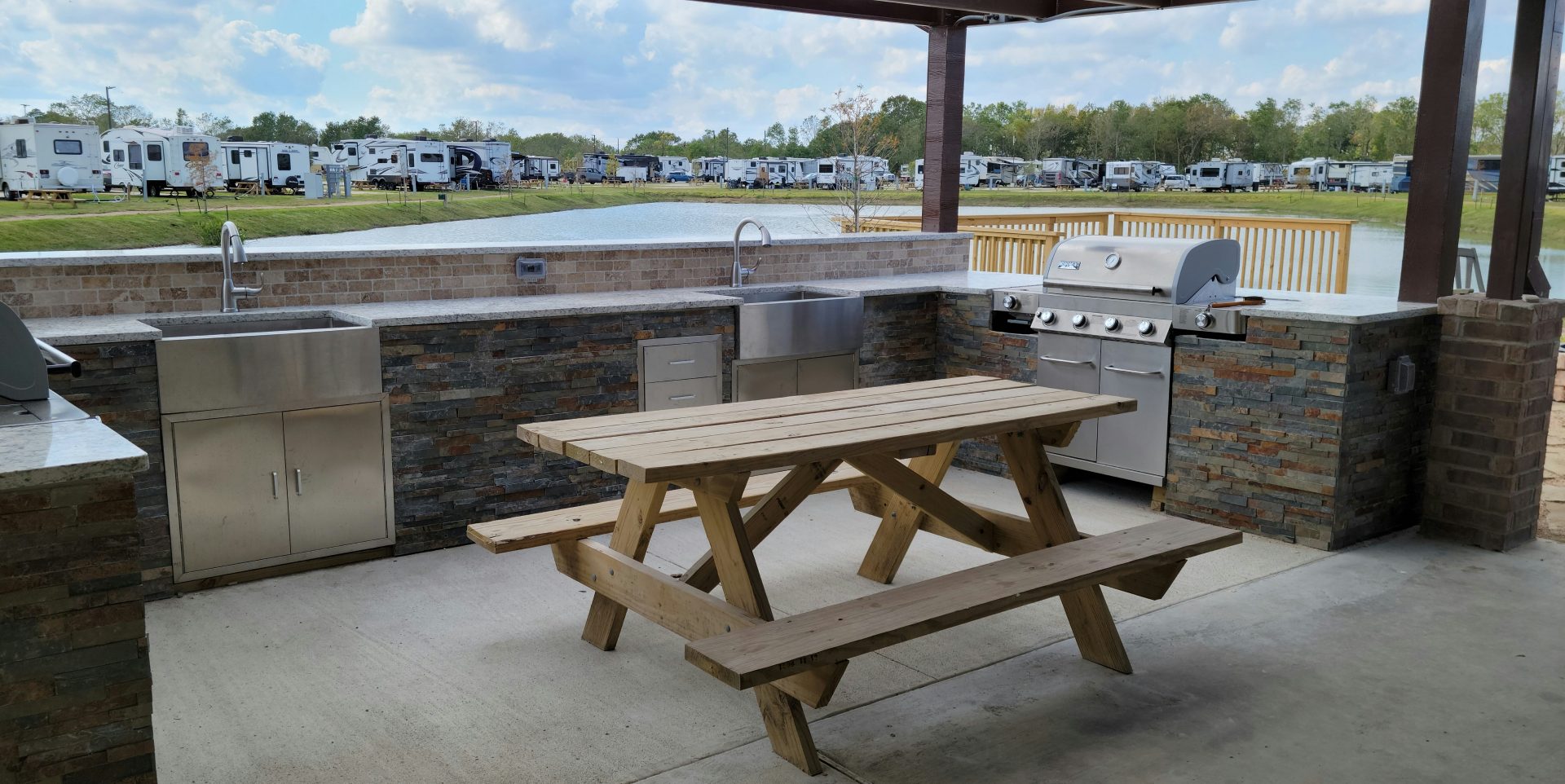 Photo Gallery of Cullen RV Resort | RV Park Pearland Texas